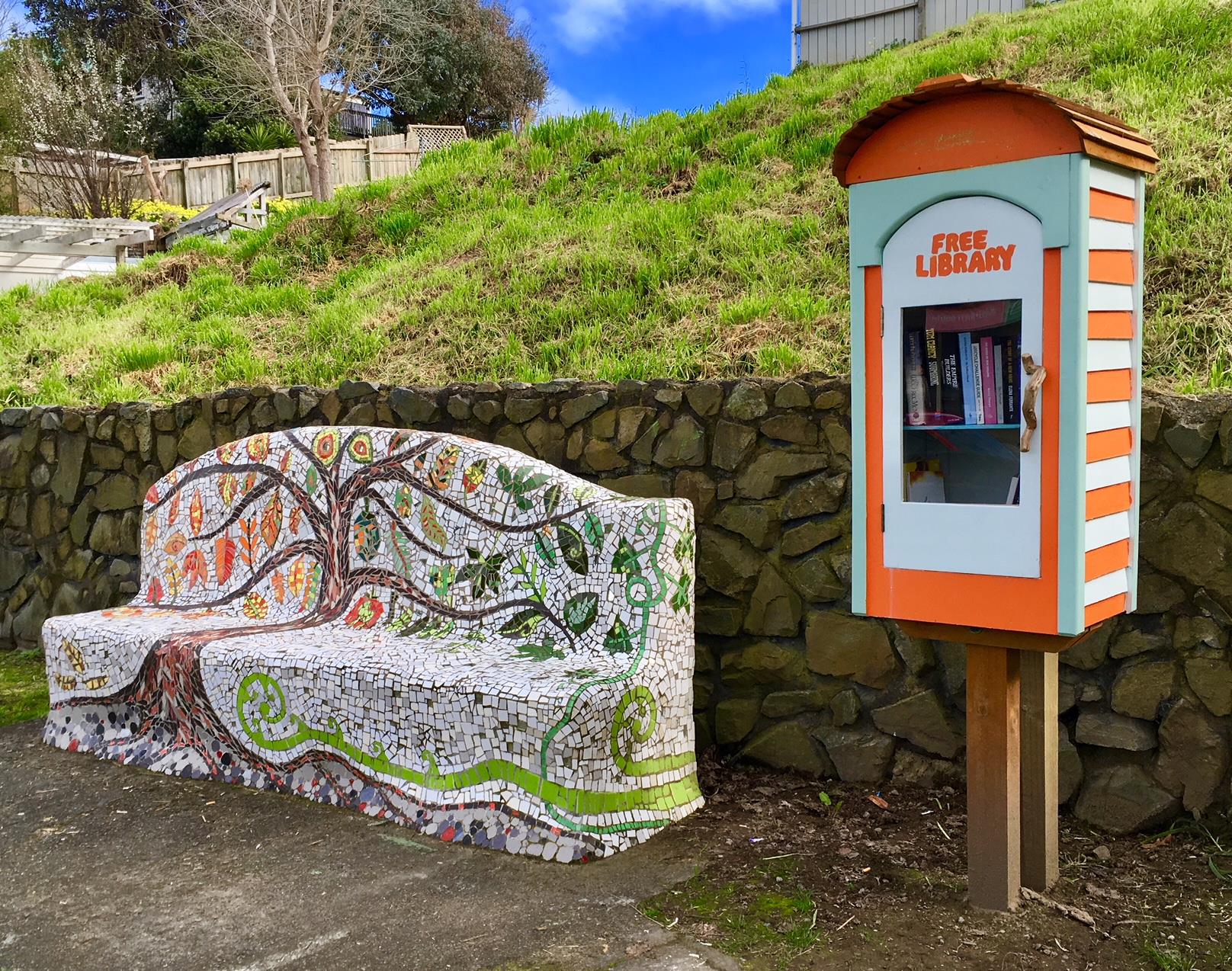 ‘free book and food libraries must be supported and encouraged ...