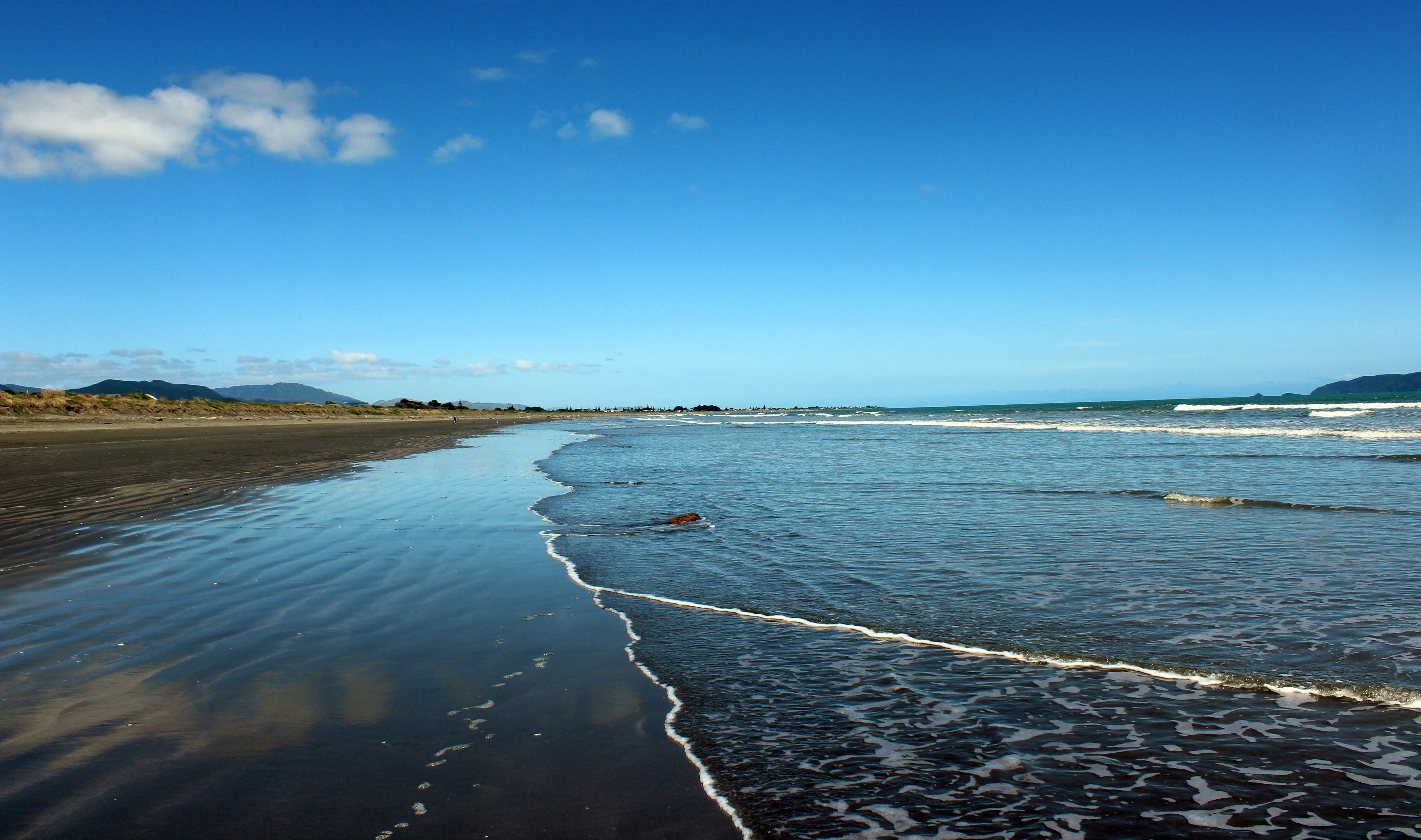 looking south on Peka Peka Beach towards Waikanae Beach | Waikanae Watch