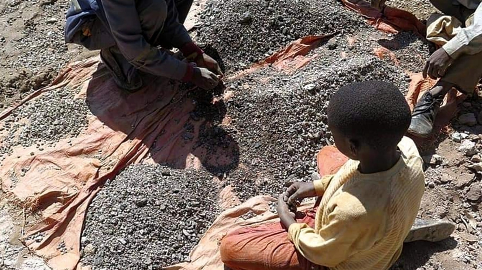 cobalt miners/minors in the Congo | Waikanae Watch