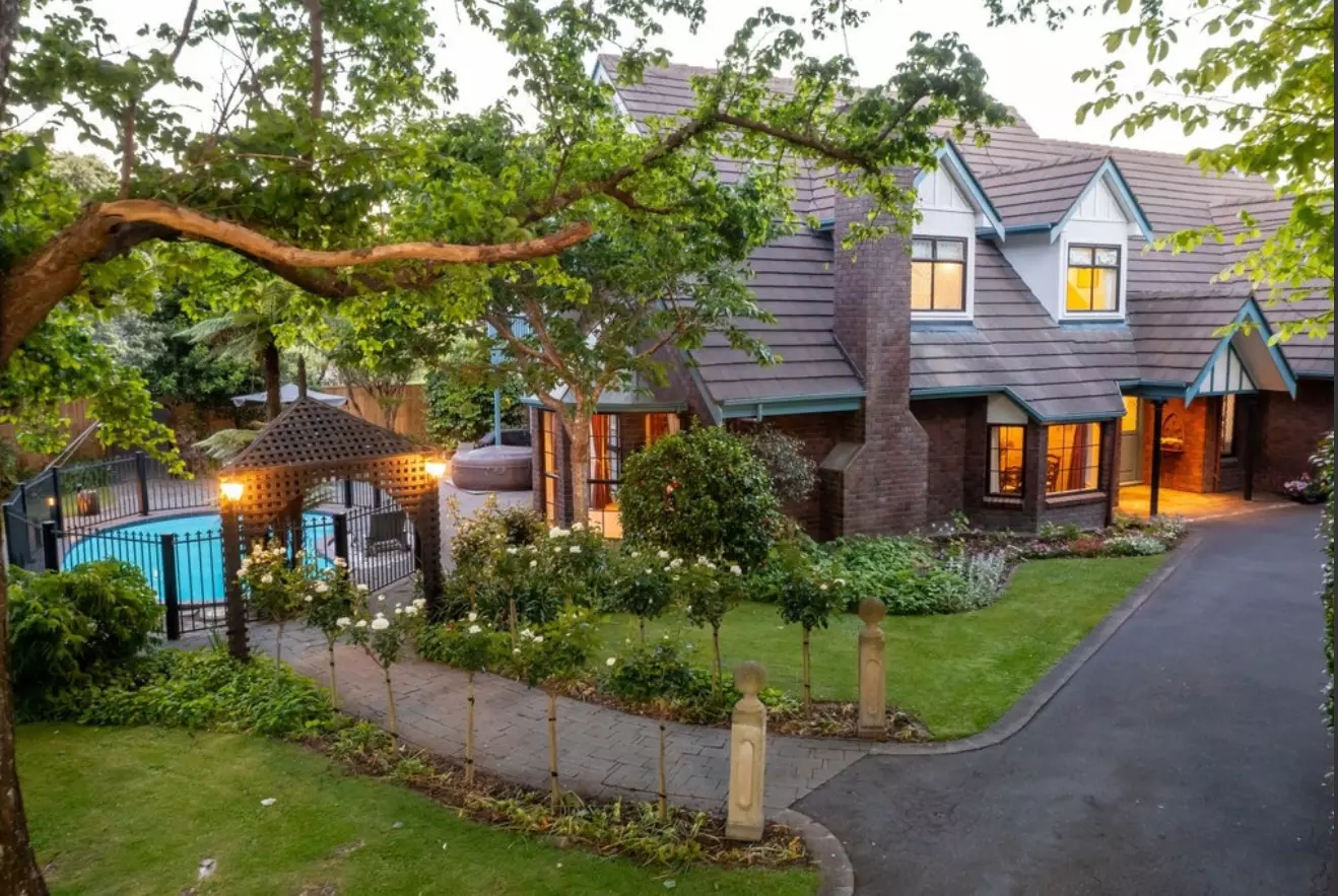 and another Rob Kofoed house on the market | Waikanae Watch