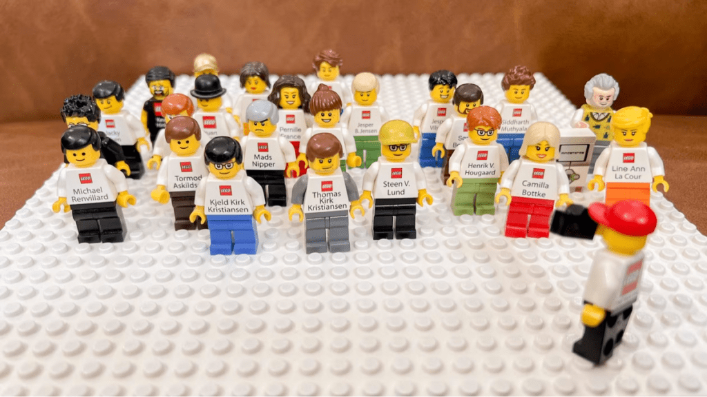 Lego ‘business cards’ | Waikanae Watch